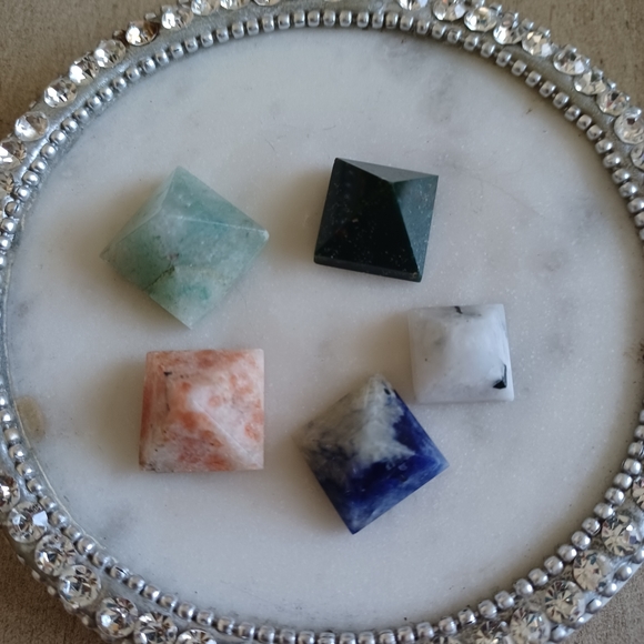 Other | Set Of 5 Mini Crystal Pyramids | Poshmark